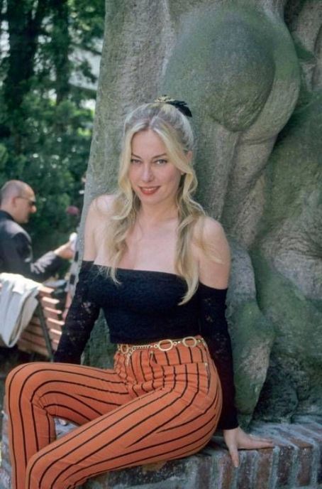 Moana Pozzi Pics - Moana Pozzi Photo Gallery - 2019 - Magazine ... Moana Pozzi Pics - Moana Pozzi Photo Gallery - 2019 - Magazine ...