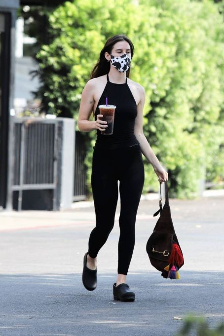 Scout Willis Seen At The Coffee Bean And Tea Leaf In Los Feliz