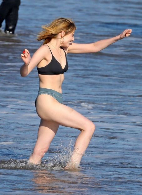 Stephanie Rotuna Famousfix