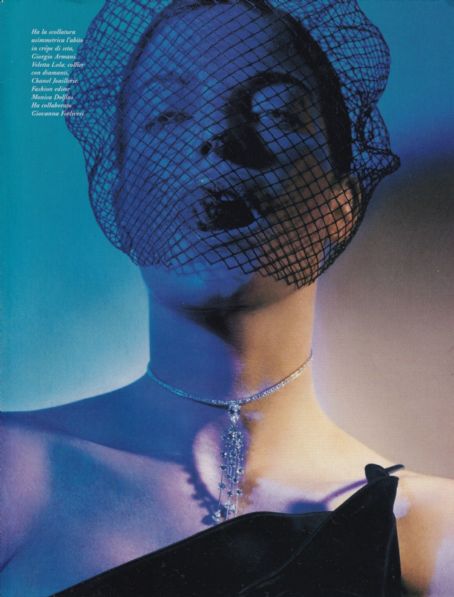 Stephanie Seymour Photos Stephanie Seymour Picture Gallery Famousfix