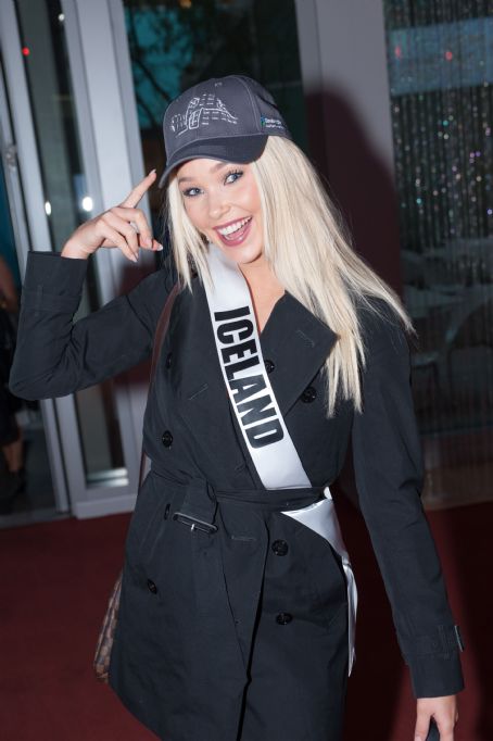 Arna Ýr Jónsdóttir Famousfix